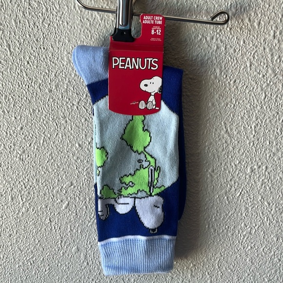 Peanuts | Underwear & Socks | Peanuts Snoopy Earth Day Crew Socks New ...